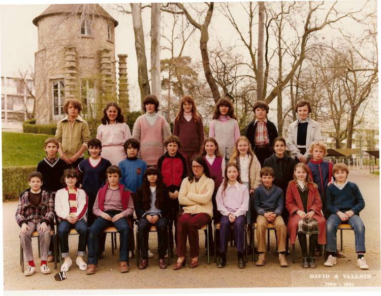 Photo de classe 6ème4 de 1981, Collège Marcel Roby - Copains d'avant