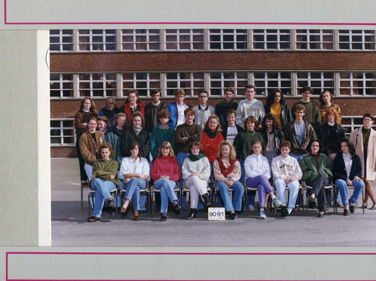 Photo de classe Img046 de 1990, Lycée Edouard Gand - Copains d'avant