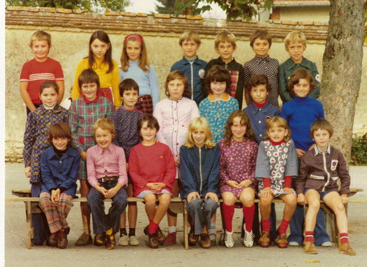 Photo de classe Ce 1 ou c2 ? de 1973, Ecole De L'eglise (Jouet Sur L ...