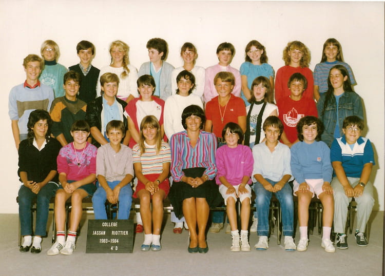 Photo de classe 4°D de 1983, Collège Léon Marie Fournet - Copains d'avant