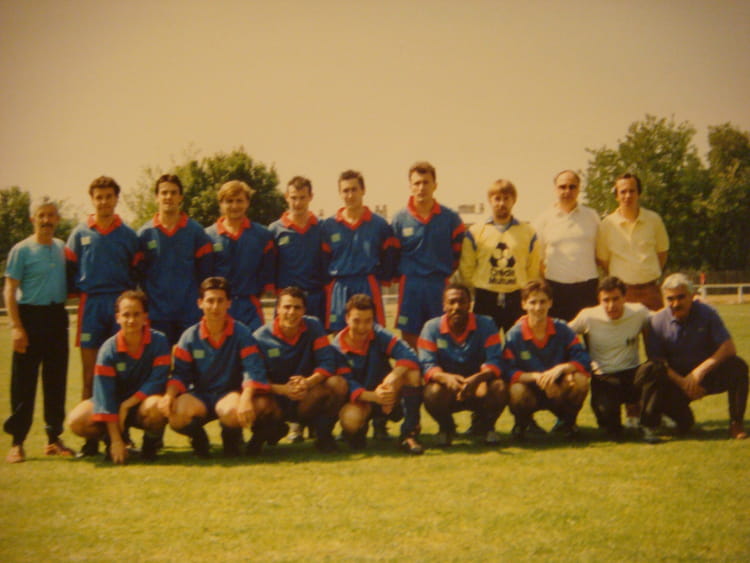 Photo de classe AS MEUDON trés bonne année séniors de 1991, AS MEUDON ...