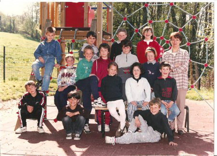 Photo de classe CE2 de 1995, Ecole (Paluel) - Copains d'avant