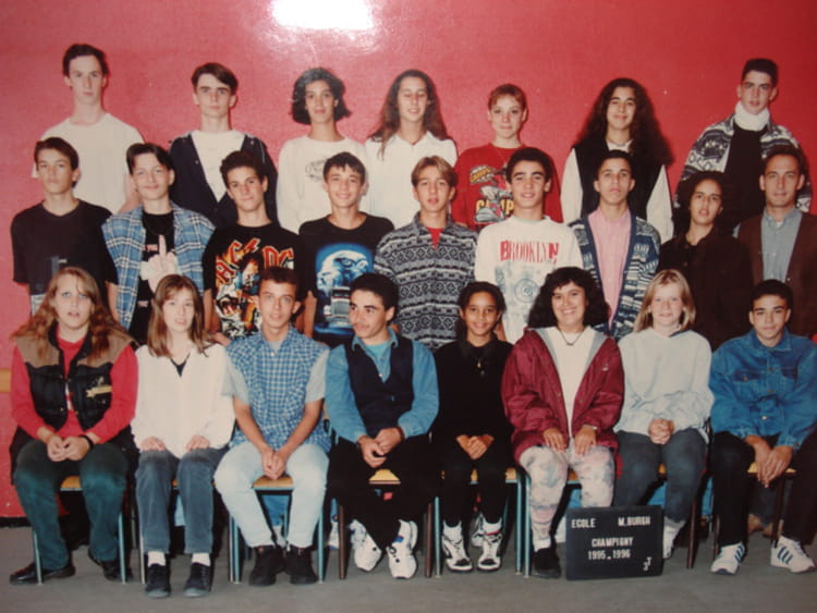 Photo de classe 3ème T de 1995, Collège Musselburgh - Copains d'avant