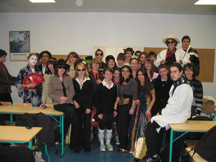 Photo de classe La seconde 1 de 2008, Lycée Jacques Monod - Copains d'avant