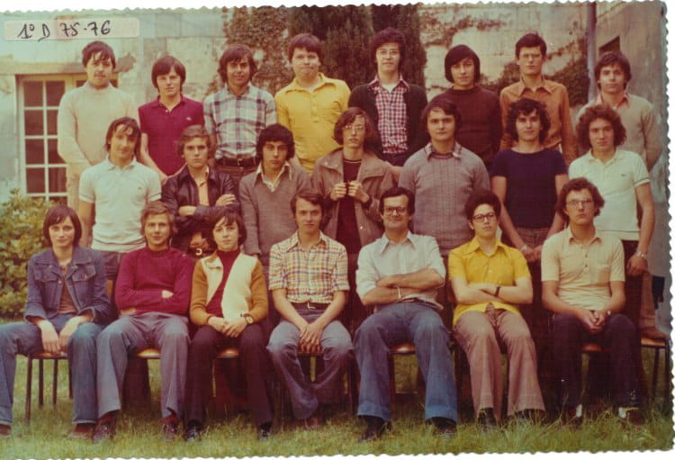 Photo de classe 1ère D 1975-1976 de 1975, Collège Notre-dame La Riche ...