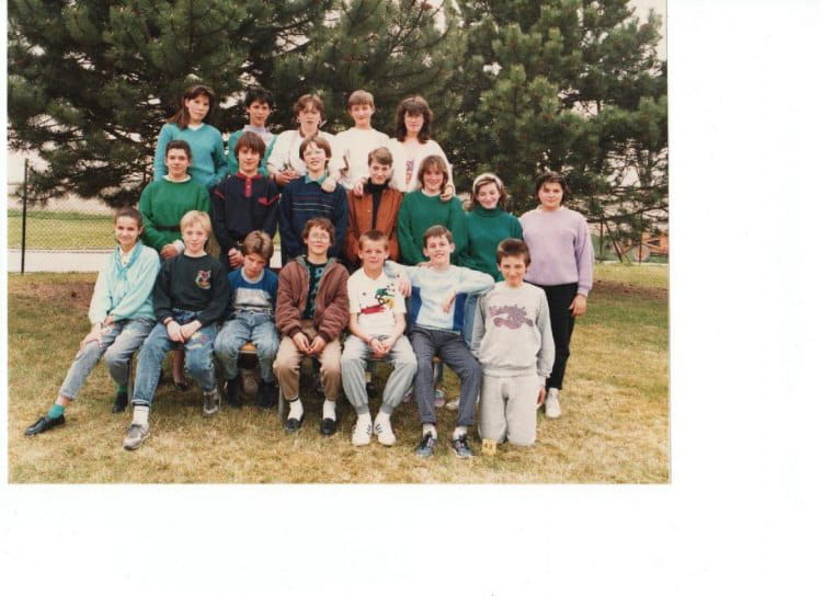 Photo de classe 5ème2 de 1987, Collège Terres Rouges - Copains d'avant