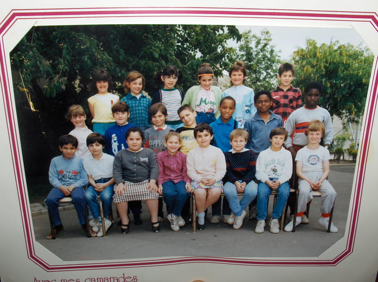 Photo de classe CE2 Mme THEBAULT de 1987, Ecole Jean-pierre Timbaud ...