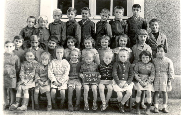 Photo de classe PETITE CLASSE de 1955, ECOLE COMMUNALE DE VILLERS LES ORMES - Copains d'avant