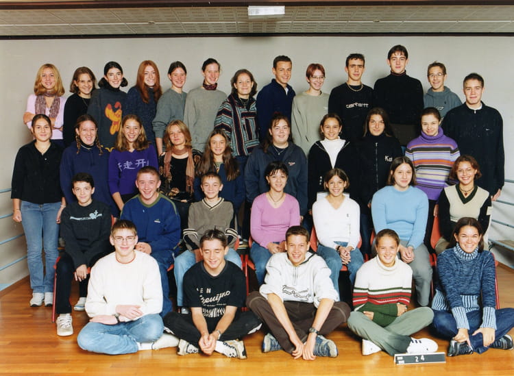 Photo de classe 2nde de 2002, Lycée Saint Exupéry - Copains d'avant