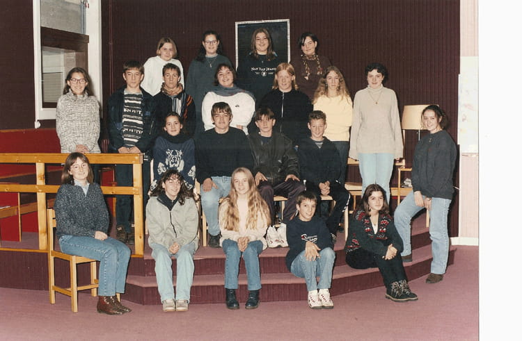 Photo De Classe 3eme C De 1998 Coll ge Th ophile Briant Copains D avant Photo De Classe 3eme C De 1998 Coll ge Th ophile Briant Copains D avant