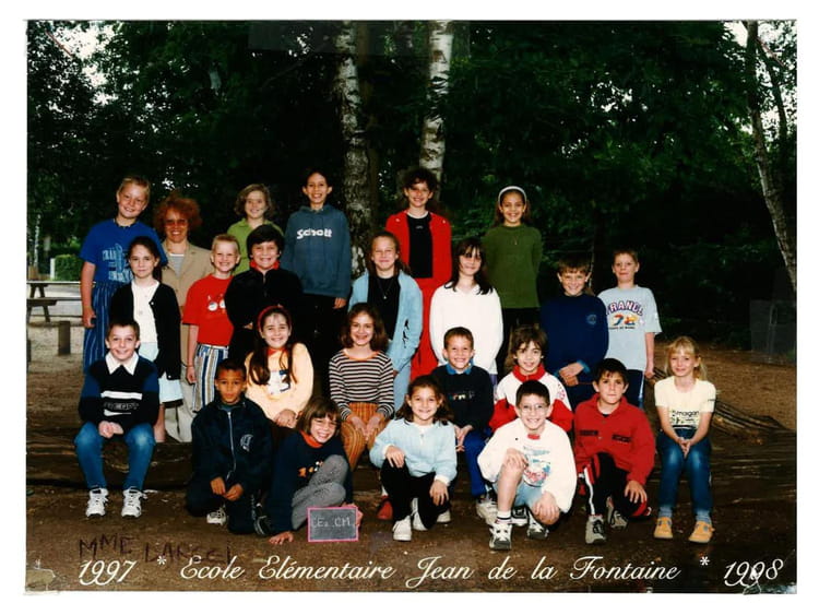 Photo de classe CE2 & CM1 Mme DARCEL de 1997, Ecole Jean De La Fontaine ...