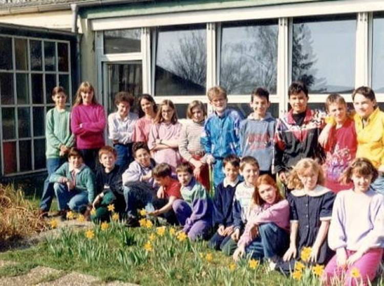 Photo de classe 6ème D de 1992, COLLEGE HOCHE - Copains d'avant