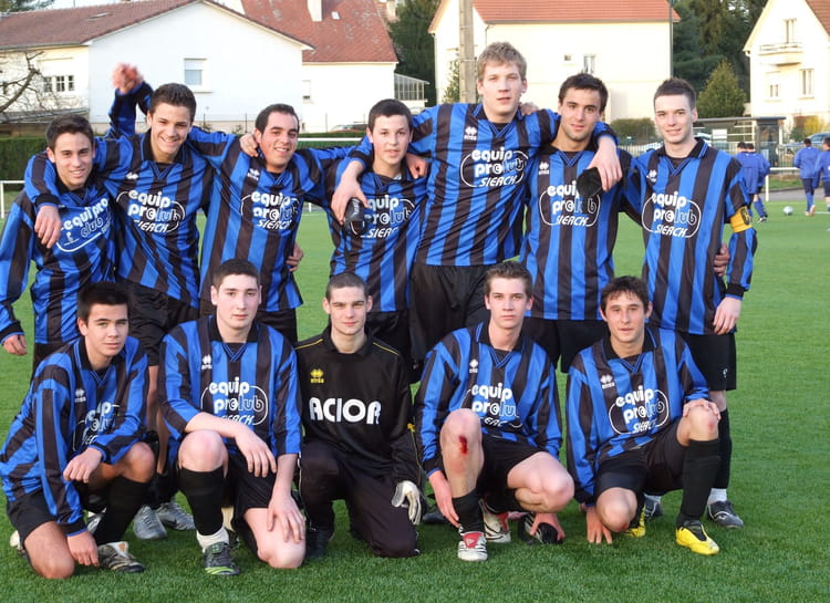 Photo de classe Equipe -18 de 2007, J.s. Rettel - Copains d'avant