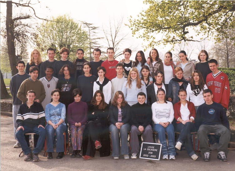Photo de classe 2nde 9 de 2002, Lycée La Colinière - Copains d'avant