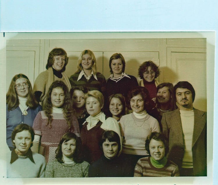 Photo de classe 1976 BEP AGENT ADMINISTRATIF 2è année NOTRE-DAME ELBEUF ... Photo de classe 1976 BEP AGENT ADMINISTRATIF 2è année NOTRE-DAME ELBEUF ...