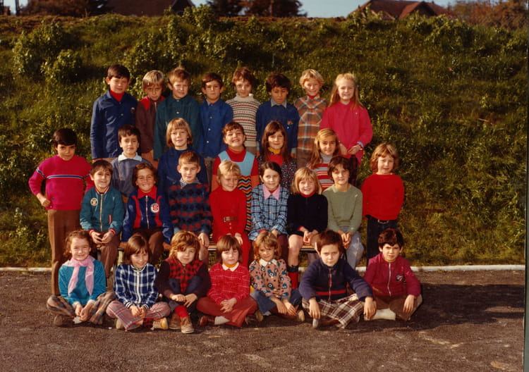 Photo de classe Ce1? de 1975, Ecole Mallinjoud (La Roche Sur Foron ...