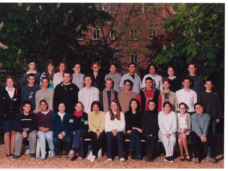 Photo de classe 1ER S2 de 2001, Lycée Sainte-geneviève - Copains d'avant