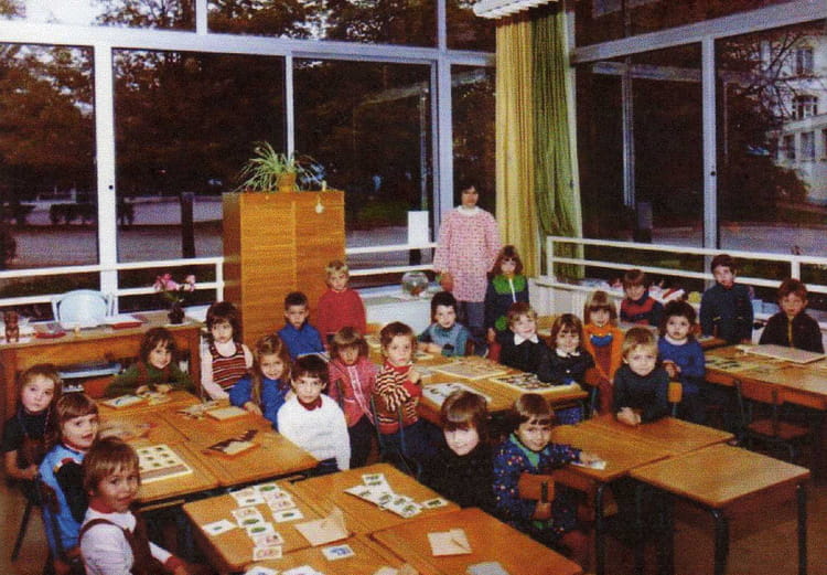 Photo de classe MATERNELLE de 1976, ECOLE ALICE SOLVAY - Copains d'avant
