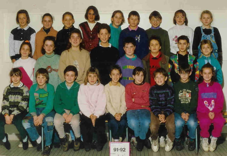 Photo de classe Sixième C de 1992, Collège Val D'adour - Copains d'avant
