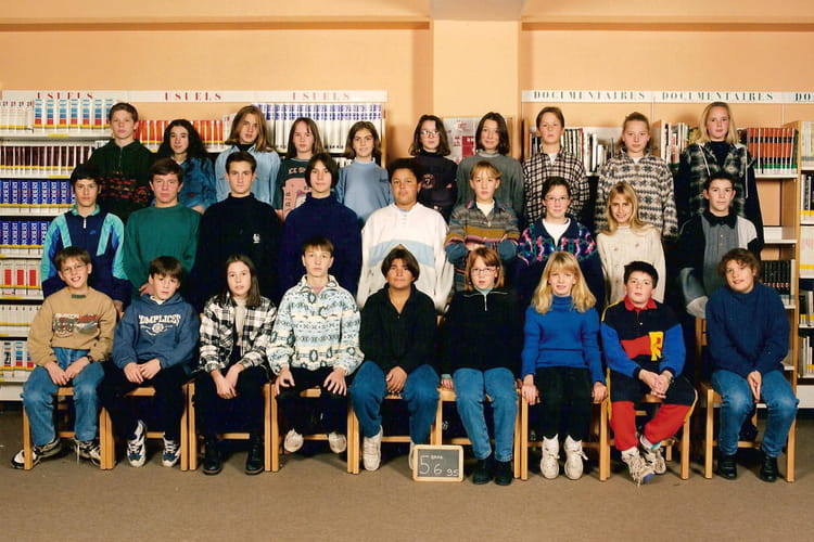 Photo de classe 5eme6 1995 1996 de 1995, Collège Saint-simon - Copains ...
