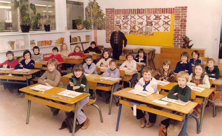 Photo de classe CE2 de 1978, ECOLE PAUL MULOT - Copains d'avant