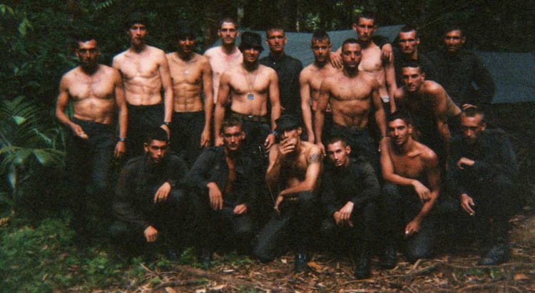 Photo de classe Guyane 1996 CEFE 2eme section de 1996, 3éme R.e.i ...