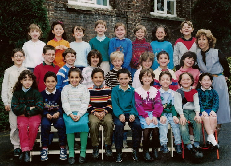 Photo de classe CE1 de 1990, Ecole Emile Zola (Denain) - Copains d'avant