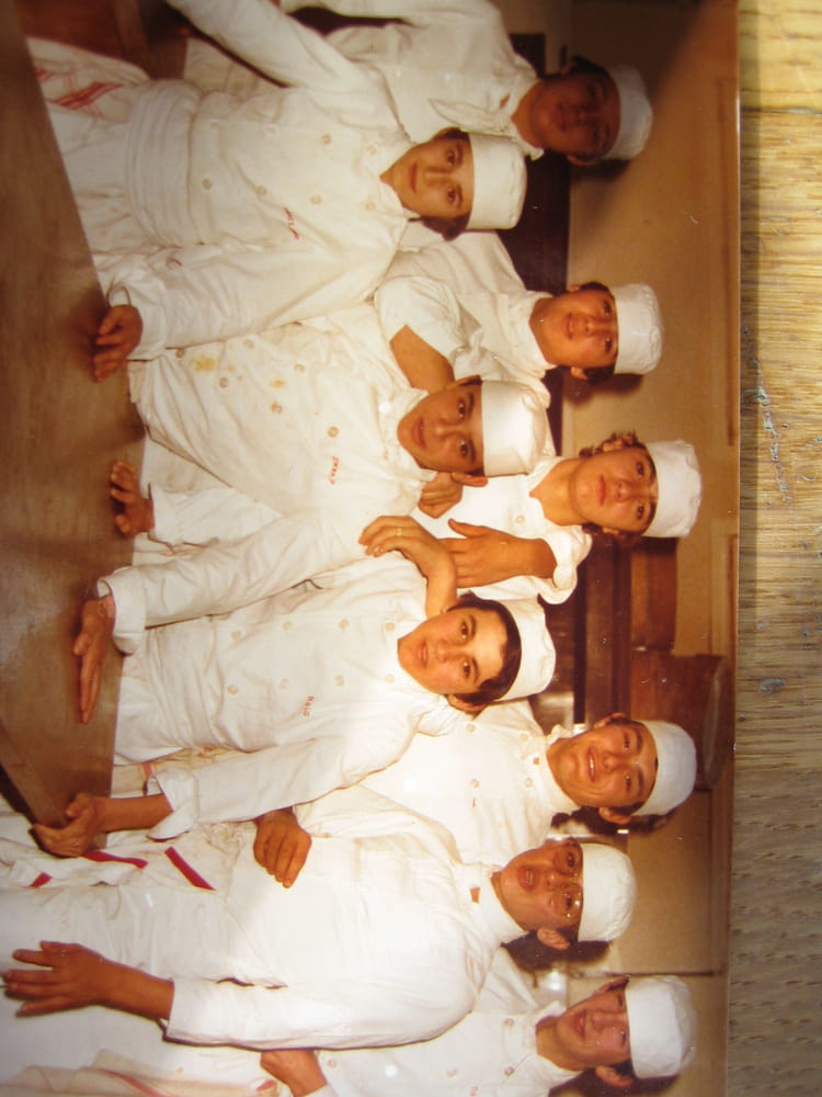 Photo de classe 2eme BEP hotelerie de 1979, Lycée Hôtelier Moulin A ...