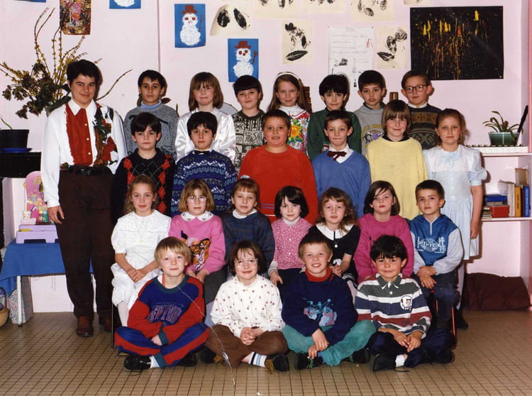 Photo de classe CE1 de 1993, Ecole Jules Copin (Englefontaine ...