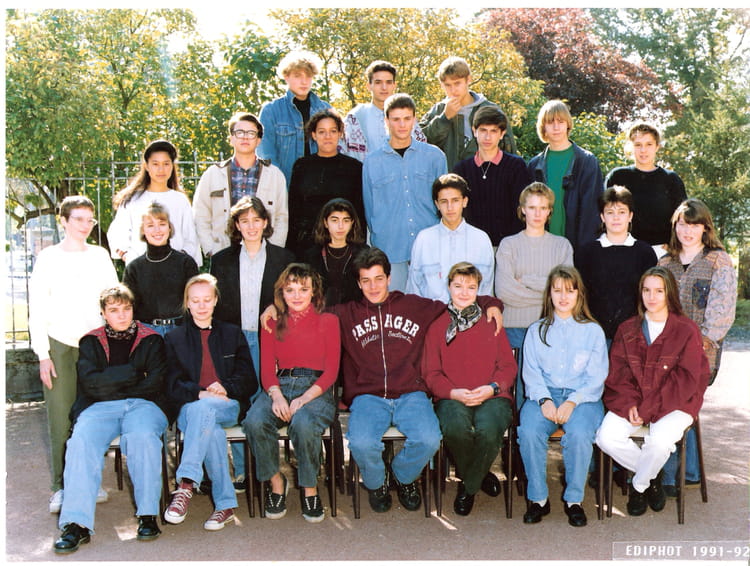 Photo de classe Felix faure classe de 1ere année 1992 de 1992, Lycée ... Photo de classe Felix faure classe de 1ere année 1992 de 1992, Lycée ...