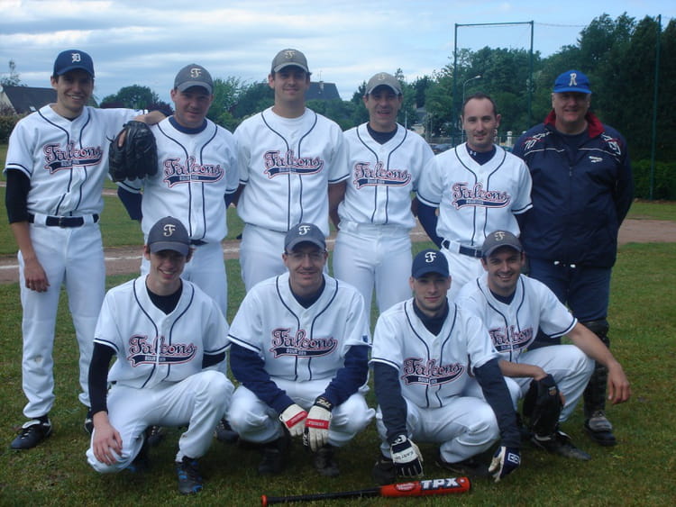 Photo de classe Equipe des Falcons de Bourges de 2007, FALCONS BASEBALL ...