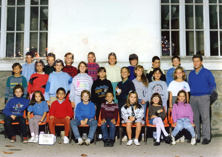 Photo de classe CM1 1988 de 1988, Ecole Jules Ferry (Villard Bonnot ...