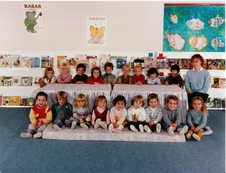 Photo de classe Maternelle petite section de 1986, Ecole Jules Verne ...