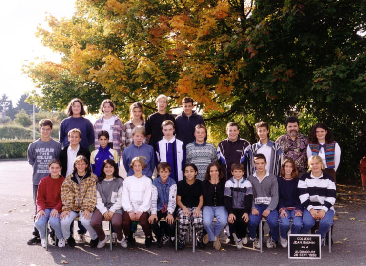Photo de classe 4G2 1996-1997 de 1997, Collège Jean Bauhin - Copains d ...