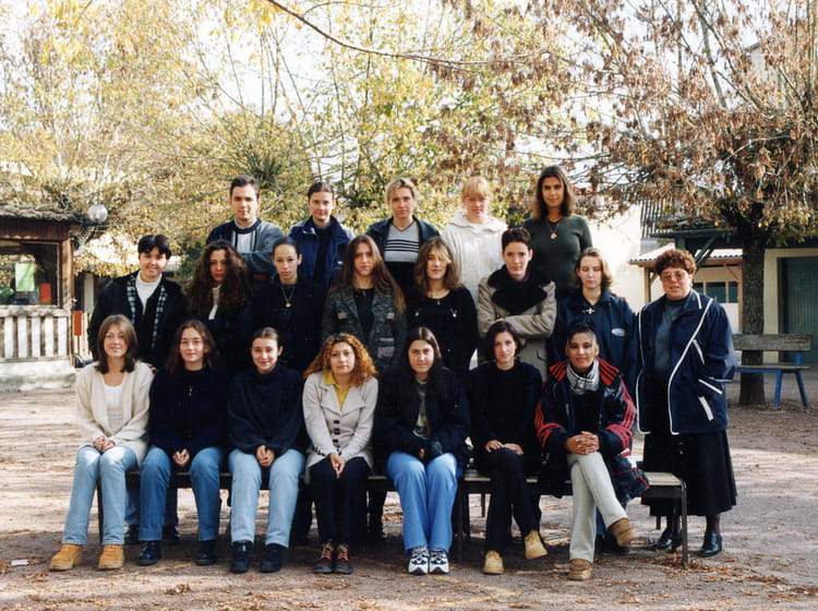 Photo de classe BAC PRO (Terminale) de 1998, Lycée Professionnel Jeanne D'arc - Copains d'avant