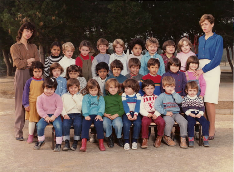 Photo de classe Mat MS de 1984, ECOLE LA PREDINA - Copains d'avant