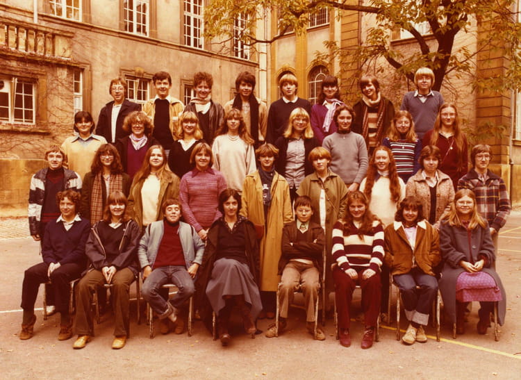 Photo de classe 2C(?) de 1980, Lycée Georges De La Tour - Copains d'avant