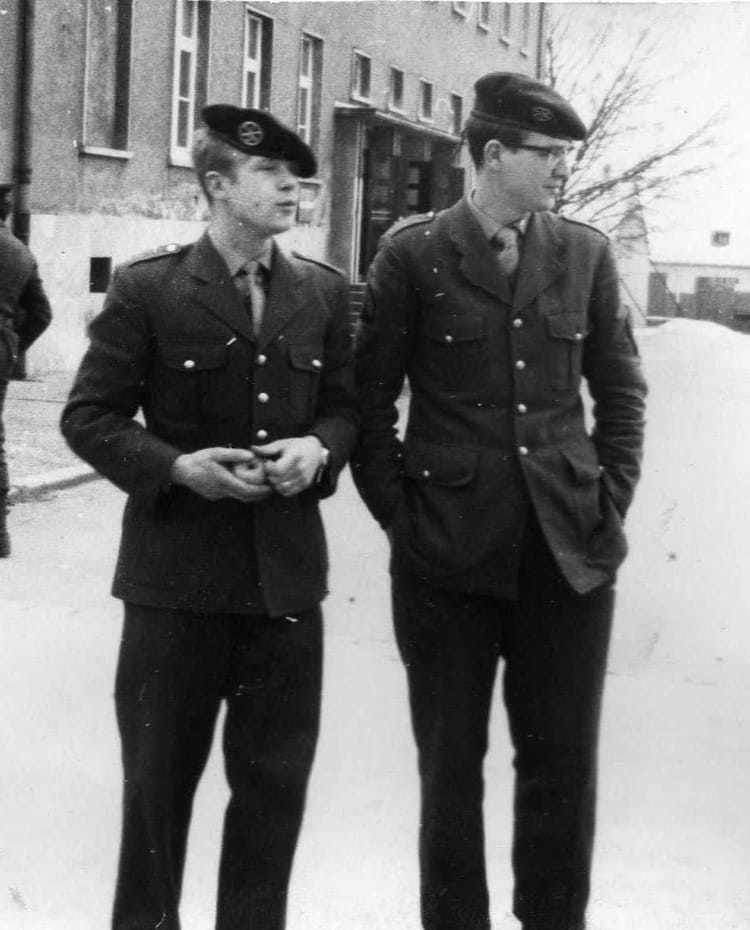 Photo de classe D;florent 70.04 constance de 1970, 34eme Ra - Copains d ...