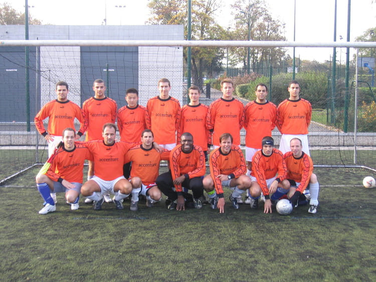 Photo de classe A.S. Accenture (football) de 2004, A.s. Accenture ...