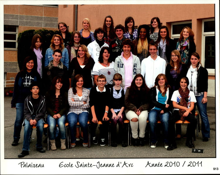 Photo de classe 2nd - 2010/2011 de 2010, Lycée Sainte-jeanne D'arc ...