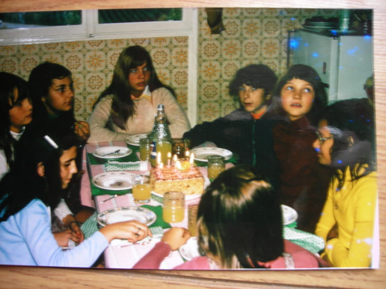 Photo de classe Goûter a la maison a St Brice de 1972, Ecole Publique ...