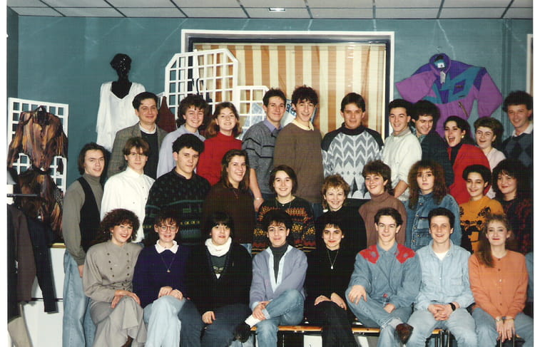 Photo de classe Bac pro commerce services de 1990, Lycee D'enseignement Professionnel Economique ...