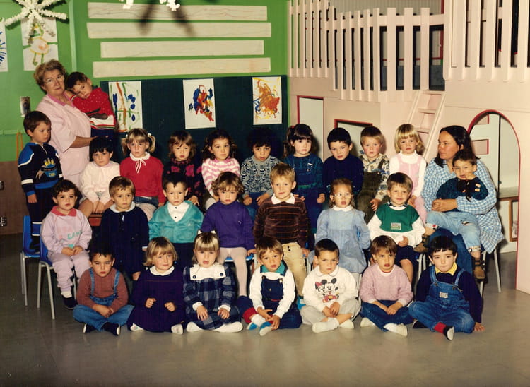 Photo de classe PS Maternelle de 1988, ECOLE YVES AUFFRET - Copains d'avant
