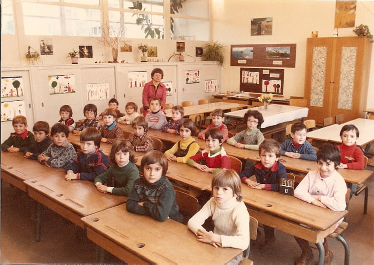 Photo de classe CP de 1976, ECOLE DOCTEUR EMILE ROUX - Copains d'avant