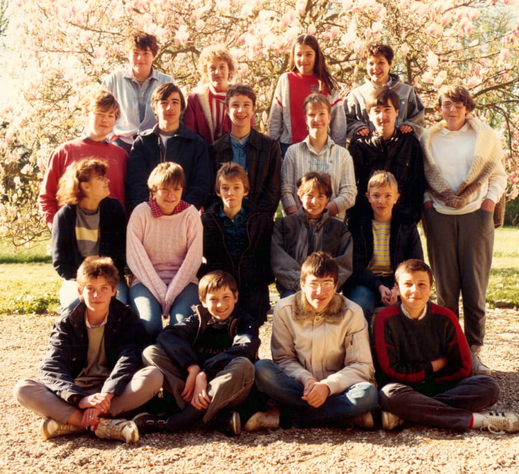 Photo de classe 4A de 1984, Collège Mabillon - Copains d'avant