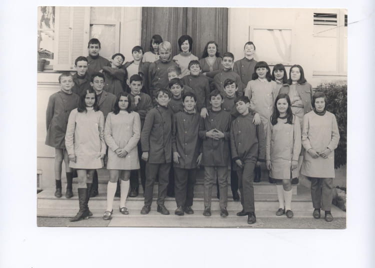 Photo de classe 5ème de 1966, Collège Roustan - Copains d'avant