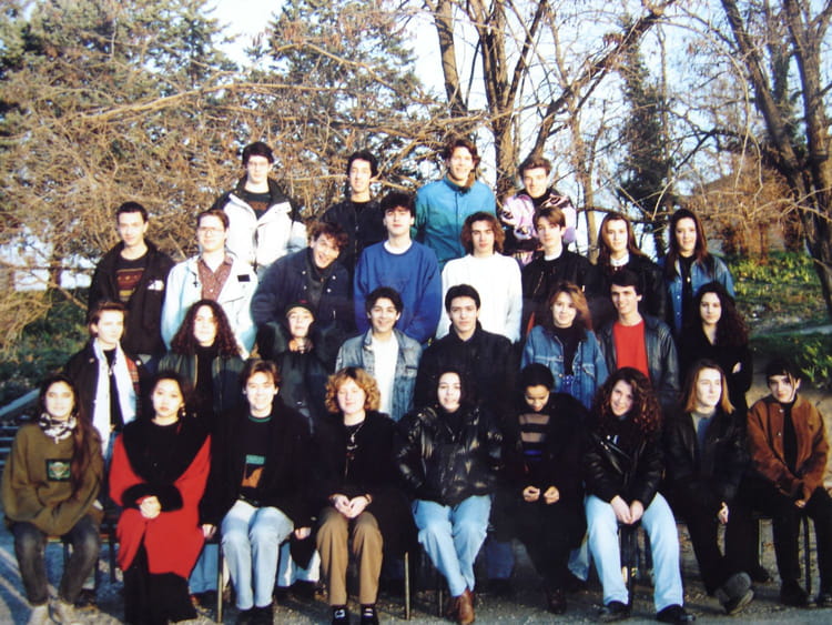 Photo de classe 2de 9 de 1991, Lycée Joffre - Copains d'avant