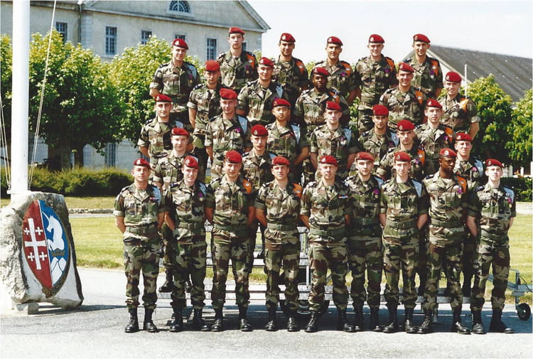 Photo de classe 98-08 de 1998, 1er Rhp - Copains d'avant