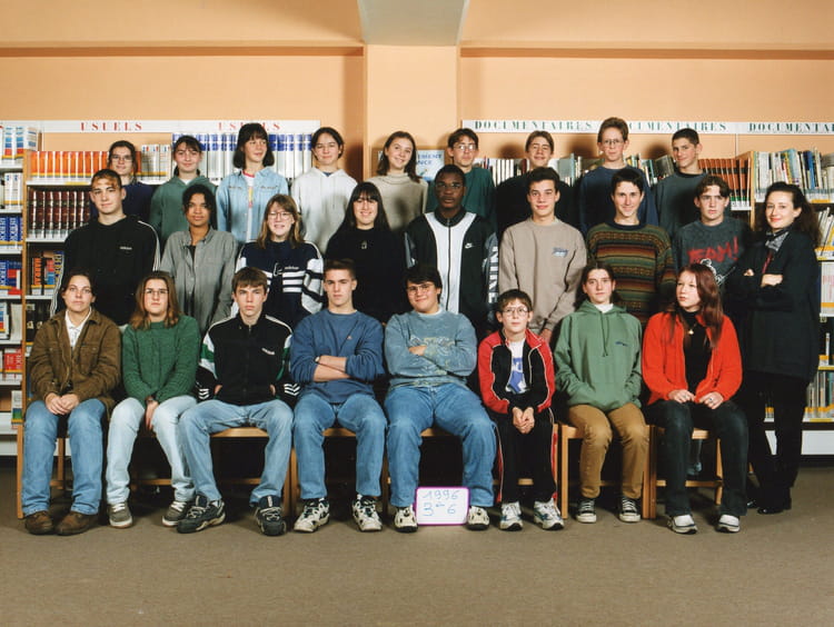 Photo de classe 3ème6 de 1996, Collège Saint-simon - Copains d'avant