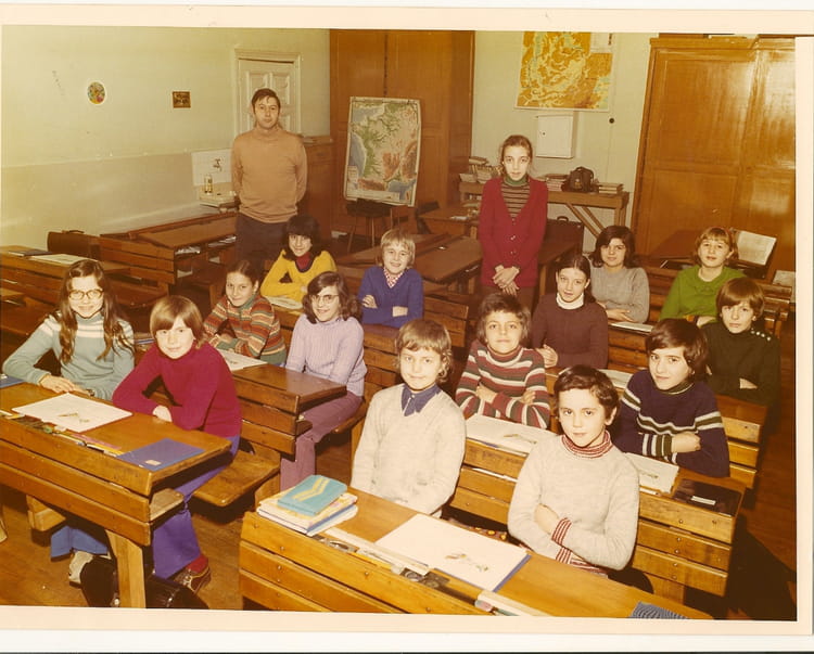 Photo de classe Cm2 de 1973, Ecole Du Centre (Hombourg Haut) - Copains ...